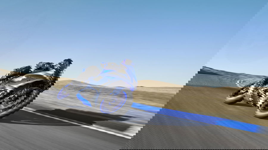 Yamaha R7 revealed | All the specs and features of the sports bike | Visordown